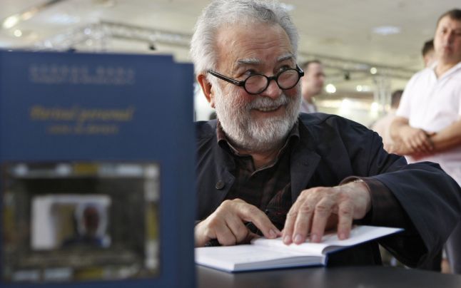 El e românul care predă teatru la Sorbona de o jumătate de secol ...