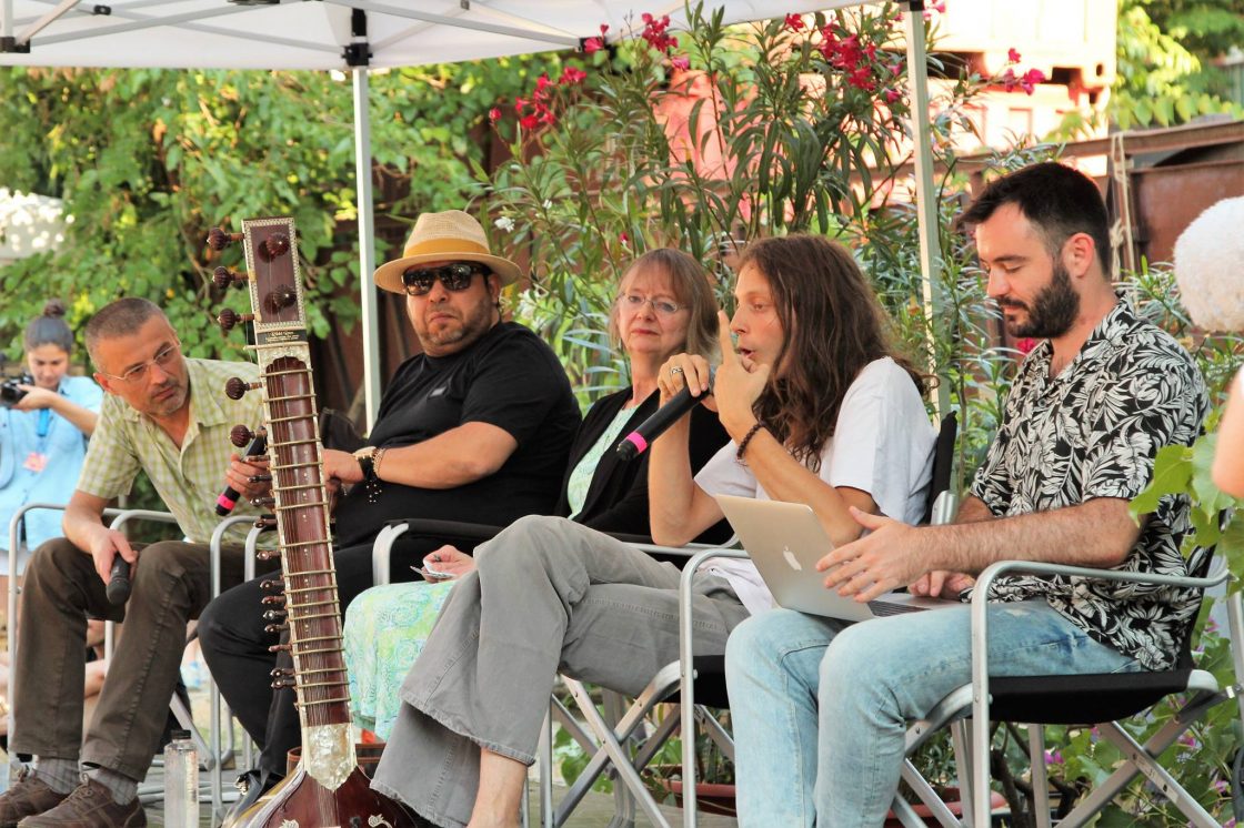 Andrei Dinescu, muzician: “Manelele au puterea să mai vindece România”