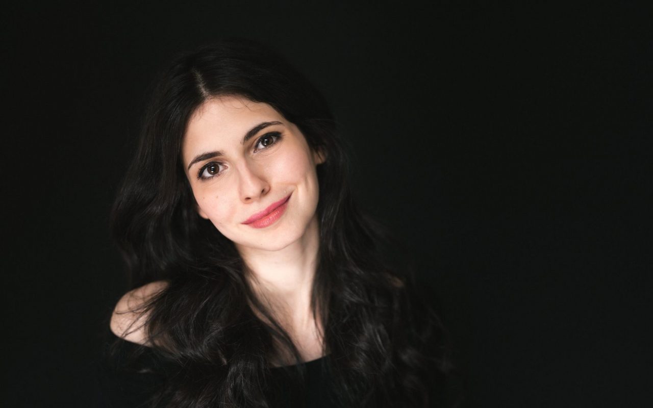 Alma Nicole Boiangiu, artistă: ”România îți va face surpriza să-ți ...