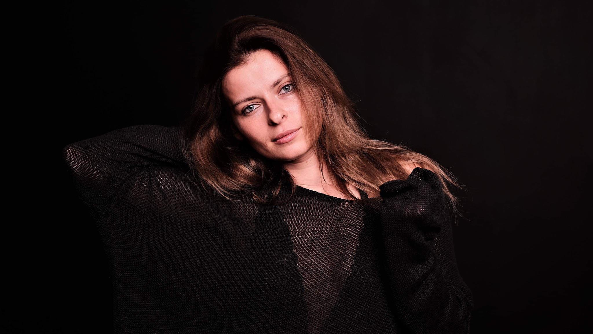 Aurora Păunescu, actriță: “Cred că e o putere a limbii și a locului ...