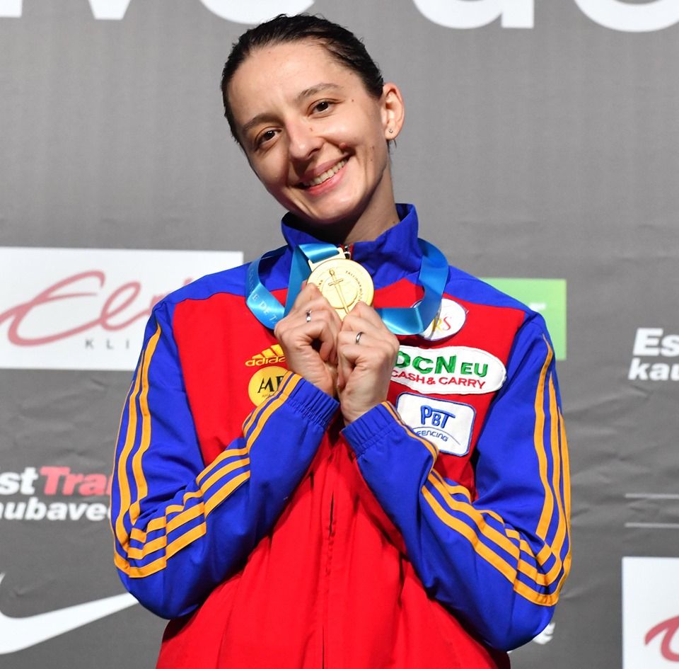 Ana-Maria Popescu a câştigat aurul la Cupa Mondială la spadă din Estonia